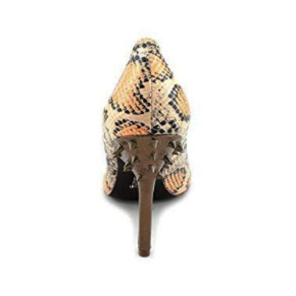 RACHEL Rachel Roy | Shoes | Rachel Roy Miyang Pointed Toe Classic Pumps ...